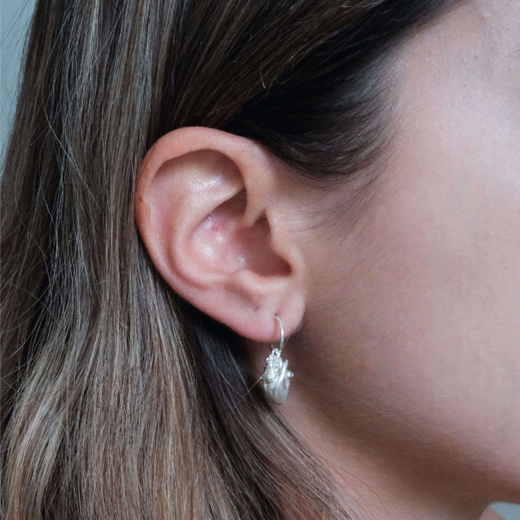 Candongas Anatomik Baby Plata – Daniela Salcedo