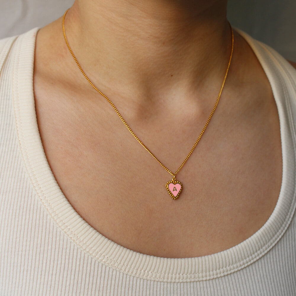1 Letter Heart Chain Pink – Daniela Salcedo